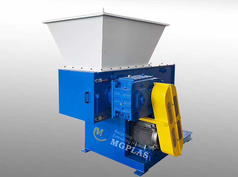 Plastic Lumps Shredder Machine with multiple usage - Shredder - Shredder Plastic Lumps Shredder Machine with multiple usage - Shredder - Shredder